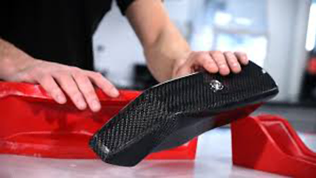 How to dissolve a foam mold off of carbon fiber